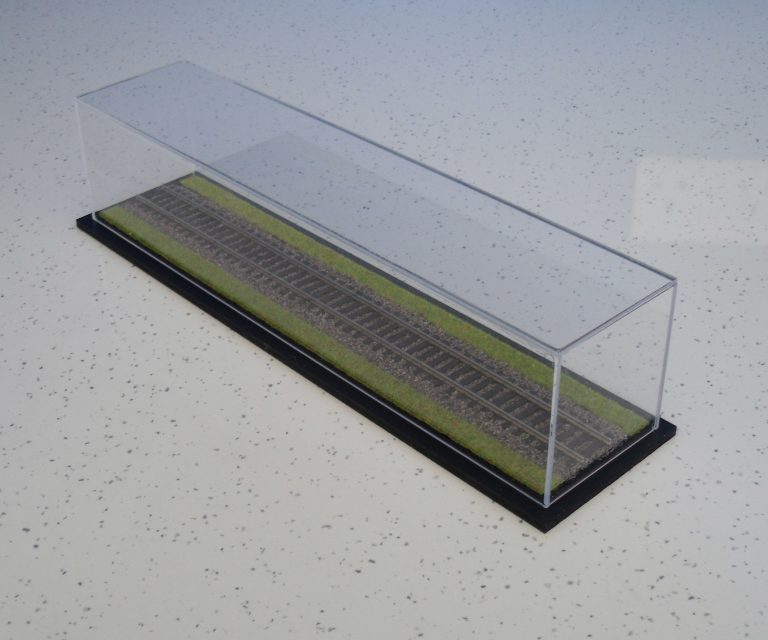 DISPLAY CASE OO/HO TRACK - Ten Commandments