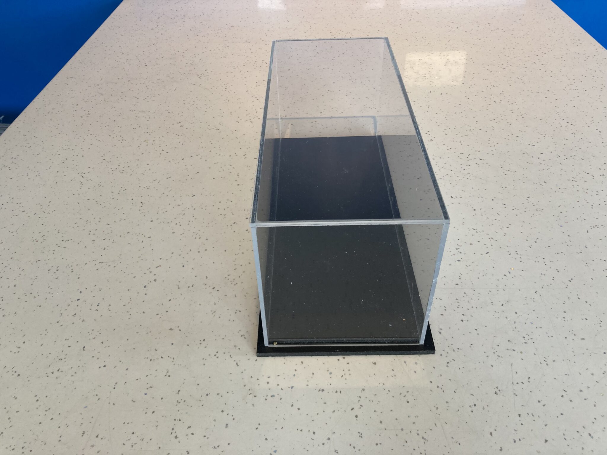 SMALL DISPLAY CASE O PLAIN BASE – Ten Commandments