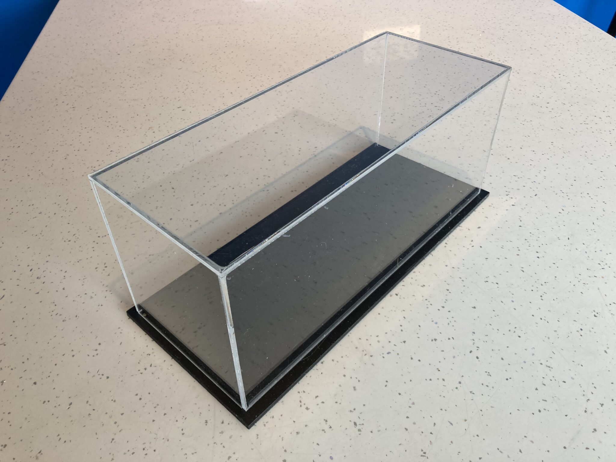 SMALL DISPLAY CASE O PLAIN BASE – Ten Commandments